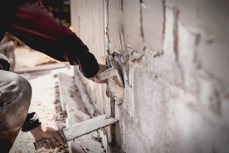 Aperçu des types d'enduits | Guide HORNBACH Suisse